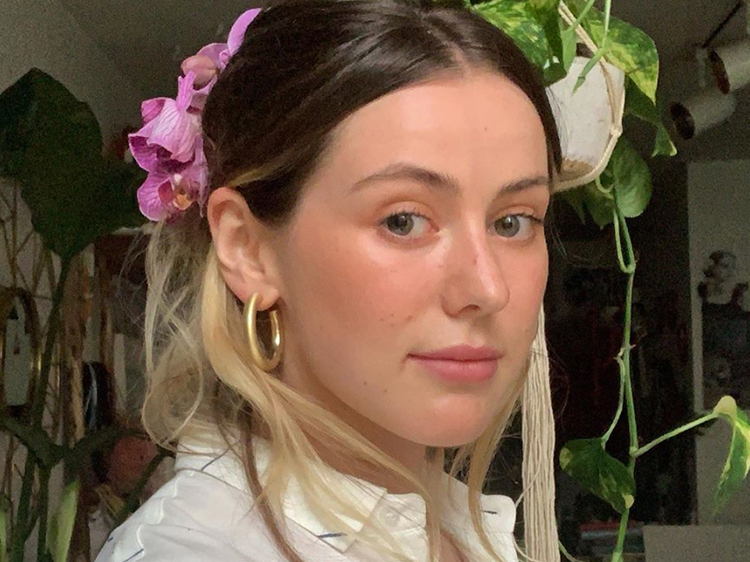 A Crash Course In The Trainwreck That Is Caroline Calloway