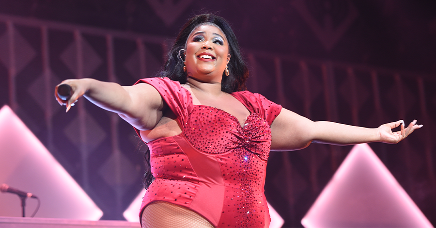 Lizzo's Throwback Pic Before She Got Famous Is Today's Dose Of Inspo